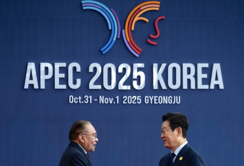 One of S. Korea’s Top Conglomerates Eyes Deeper Ties With Malaysia ...