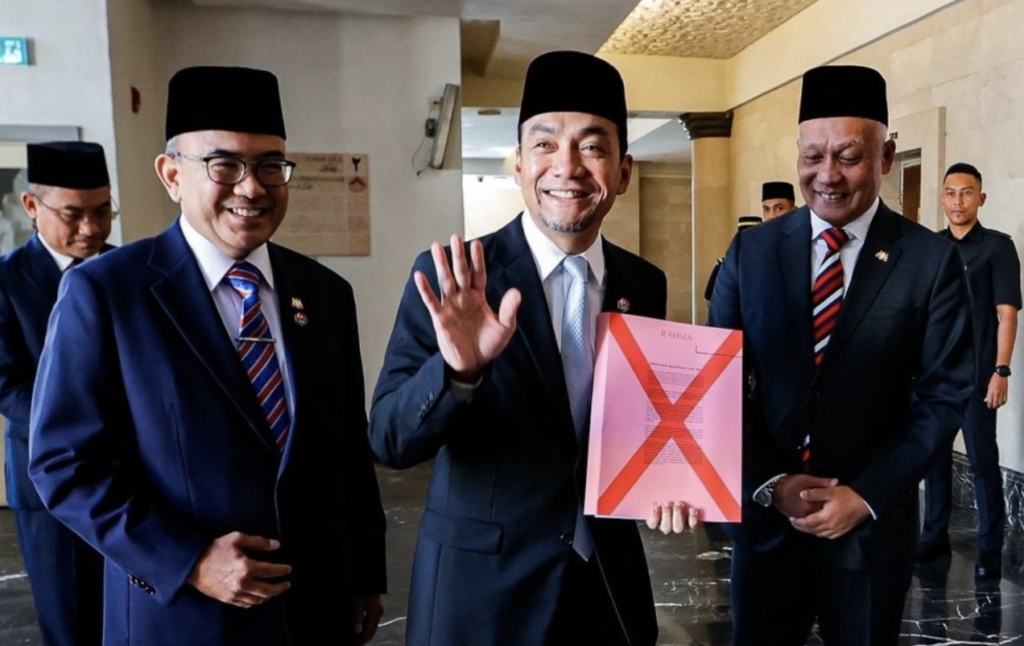 Johor Unveils Record RM2.55b 2026 Budget, Highest in State History ...